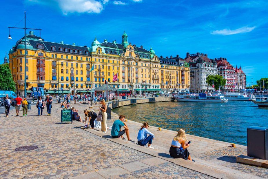 How to Apply for a Temporary Residence Permit in Sweden in 2025